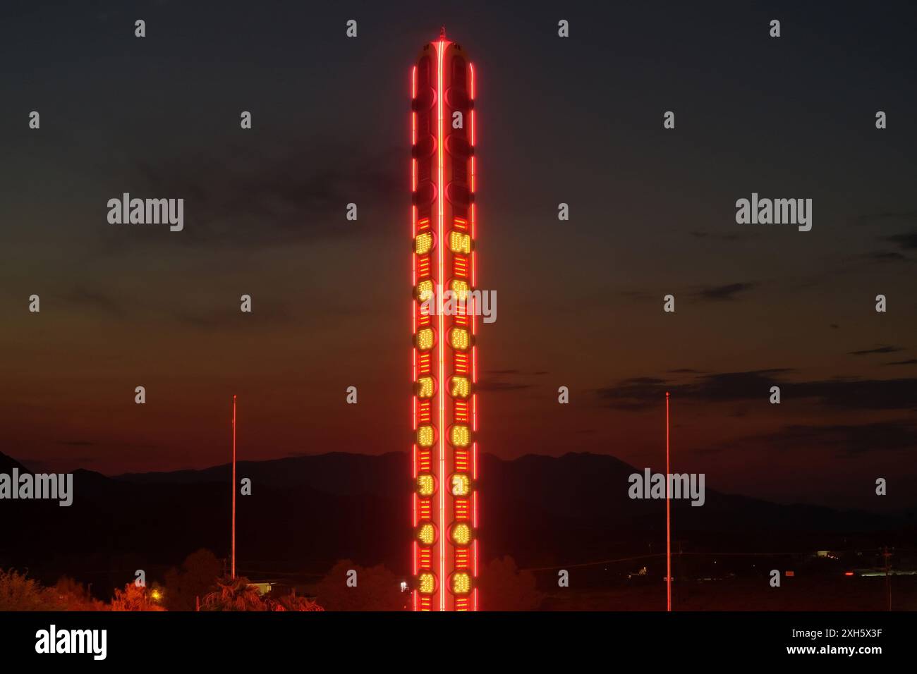 The World's Tallest Thermometer, Thursday, July 11, 2024, in Baker, Calif Stock Photo - Alamy