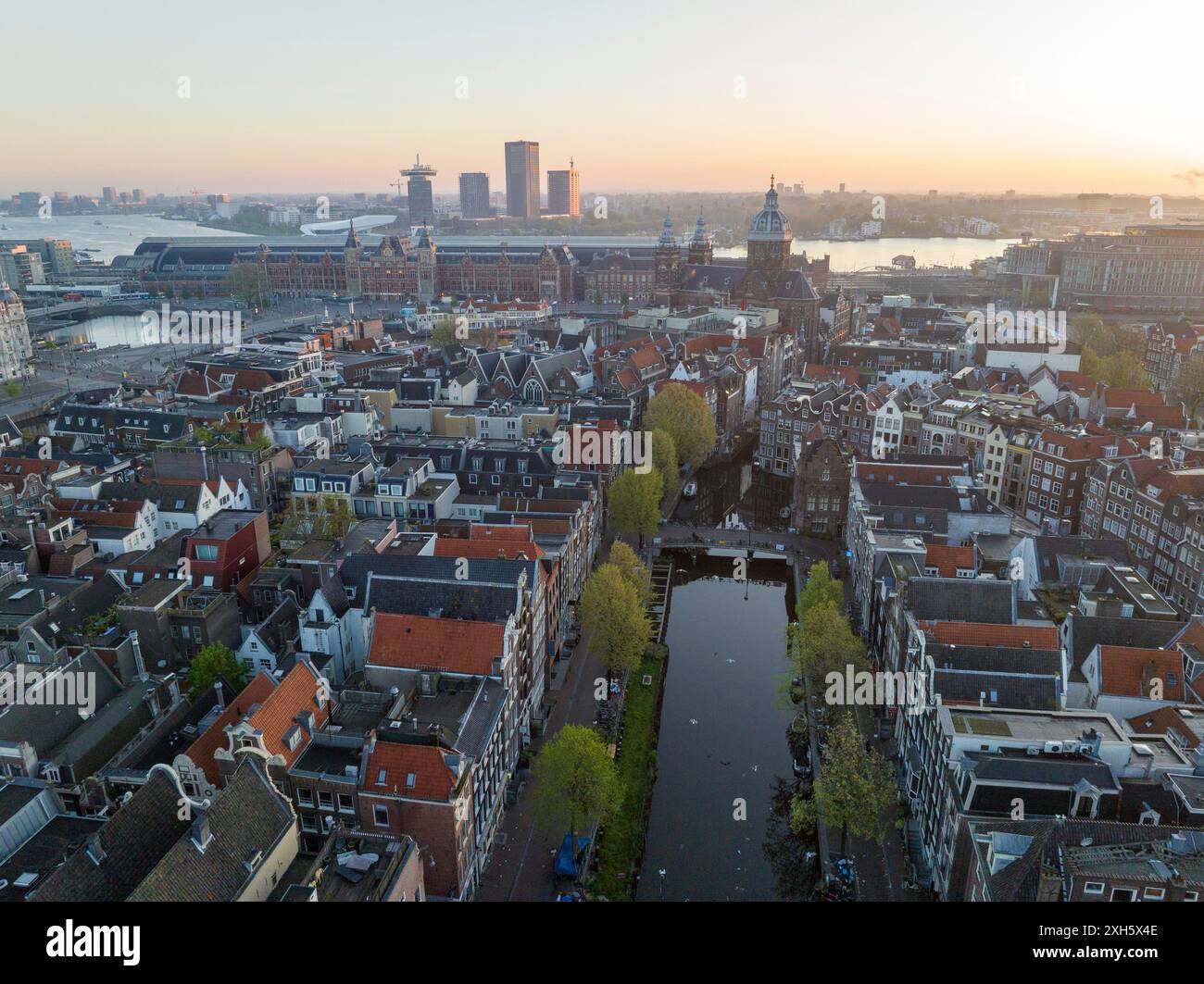 Establishing aerial view dam hi-res stock photography and images - Alamy
