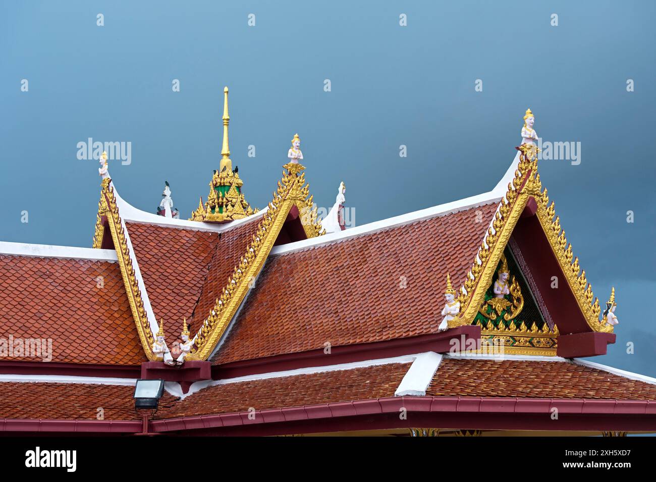 Multi layer roof hi-res stock photography and images - Alamy