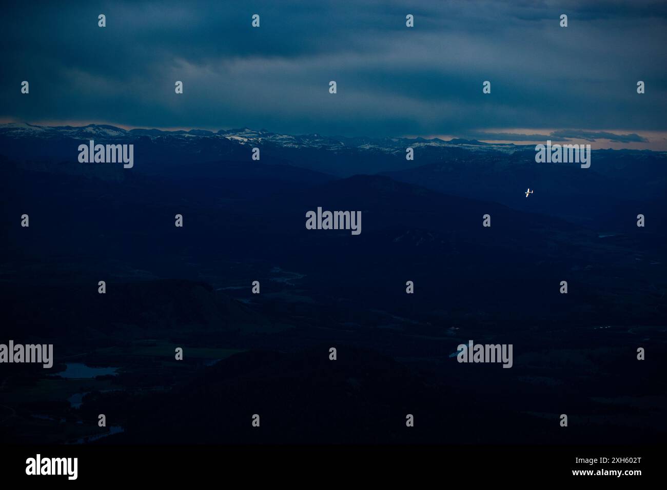 Aircraft vantage point hi-res stock photography and images - Alamy