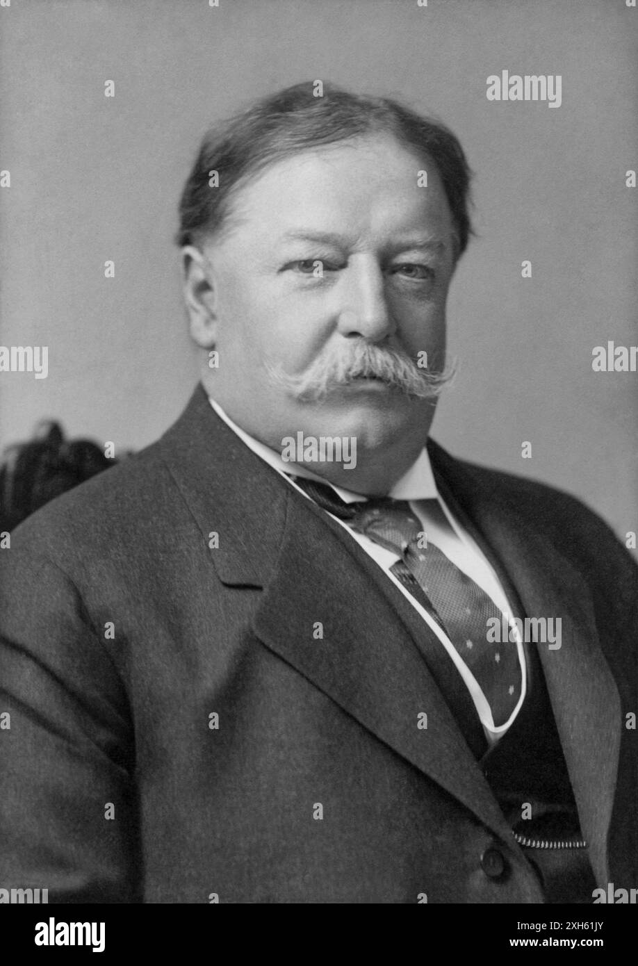 Cabinet card (cropped) of William Howard Taft. Circa 1908. By Pach ...