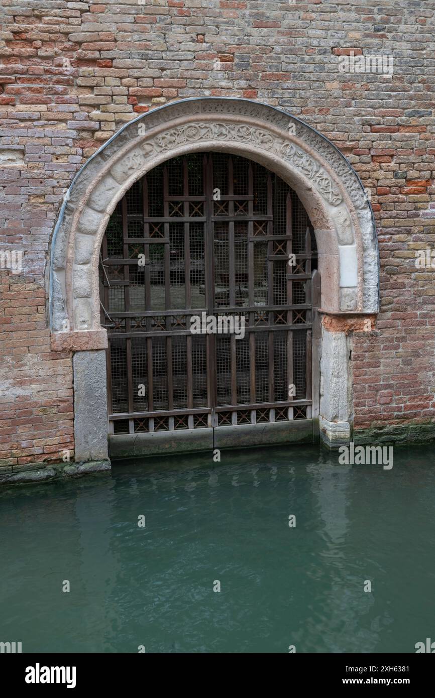 Gates of venice hi-res stock photography and images - Alamy