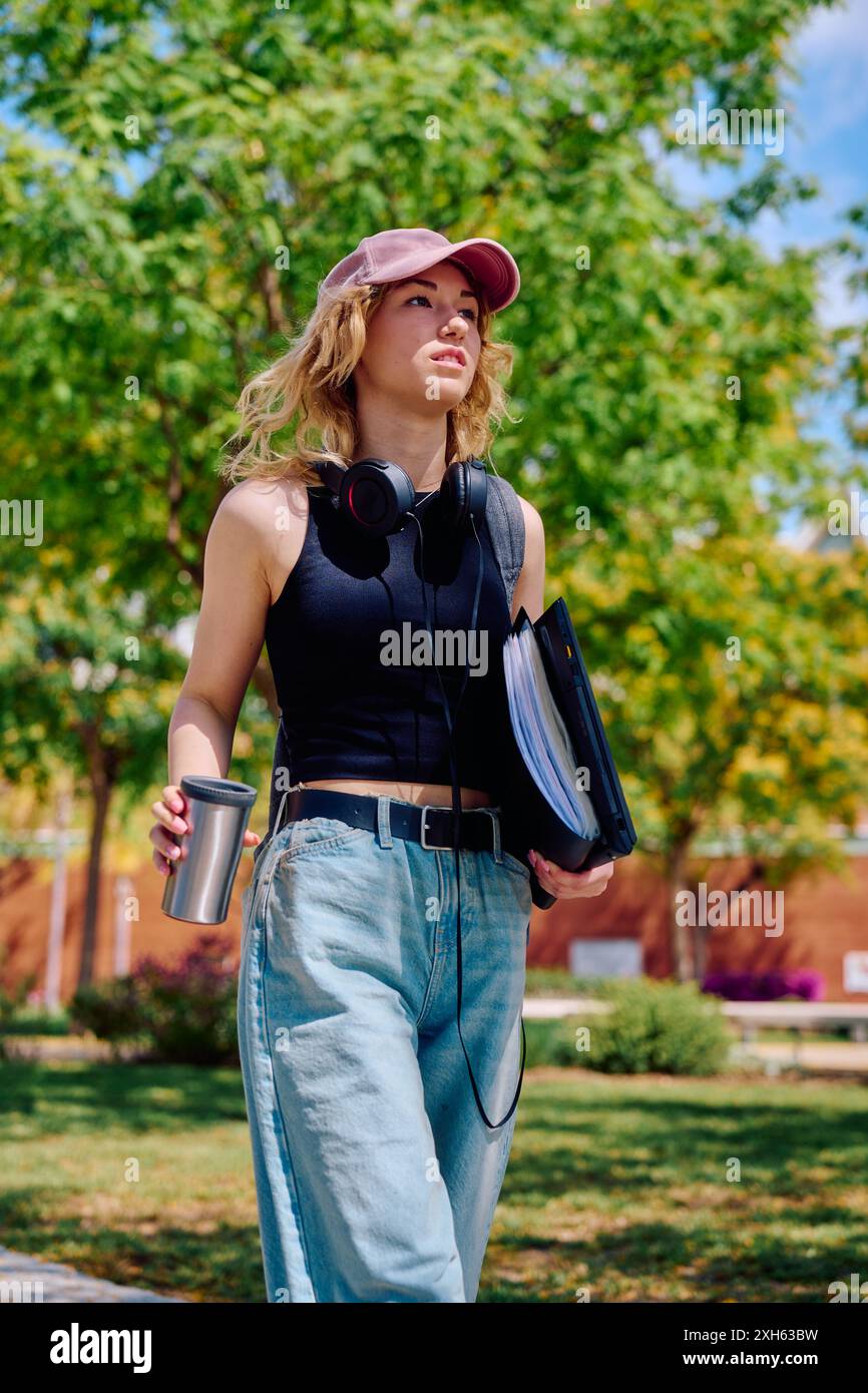 Walking with coffee sun hi-res stock photography and images - Alamy