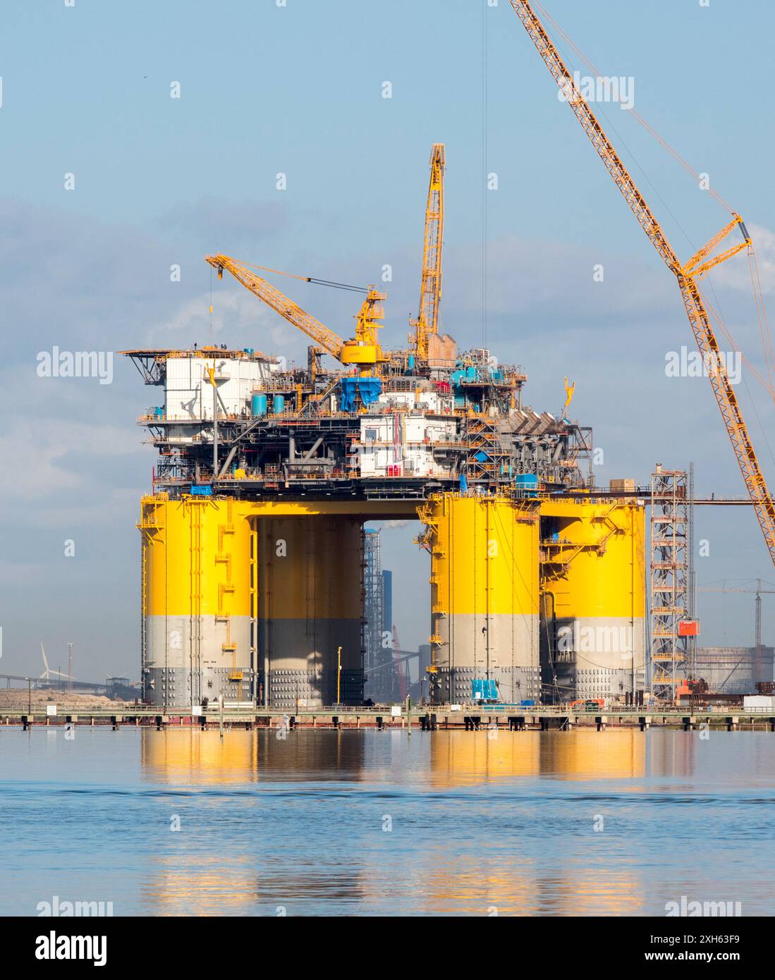 Platform under construction in Texas Stock Photo - Alamy