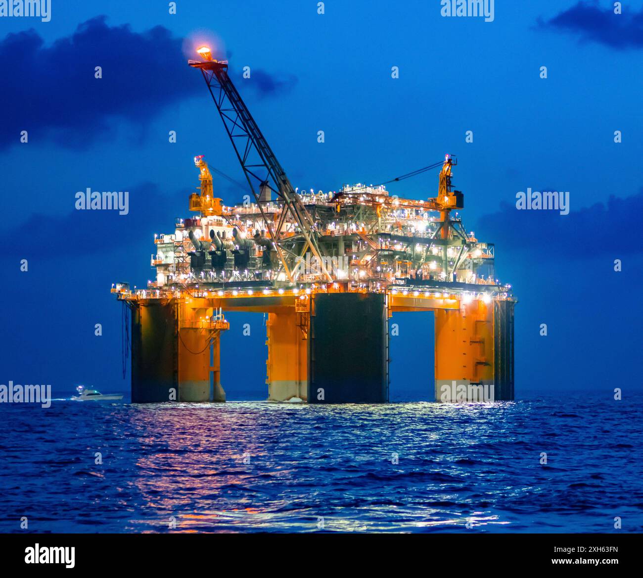 Offshore light hi-res stock photography and images - Alamy