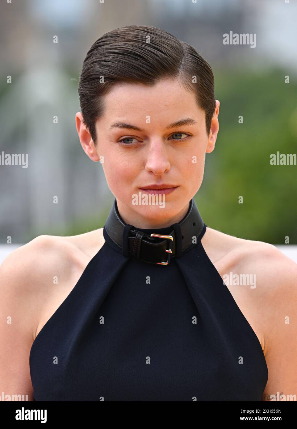 Emma corrin portrait hi-res stock photography and images - Alamy