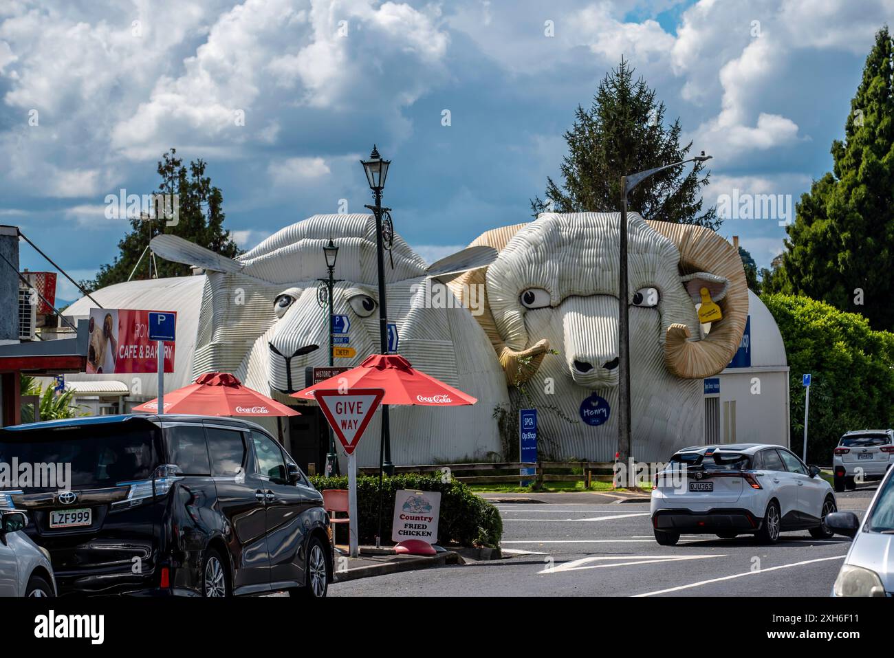 Giant corrugated iron sheep and ram in new zealand hi-res stock ...