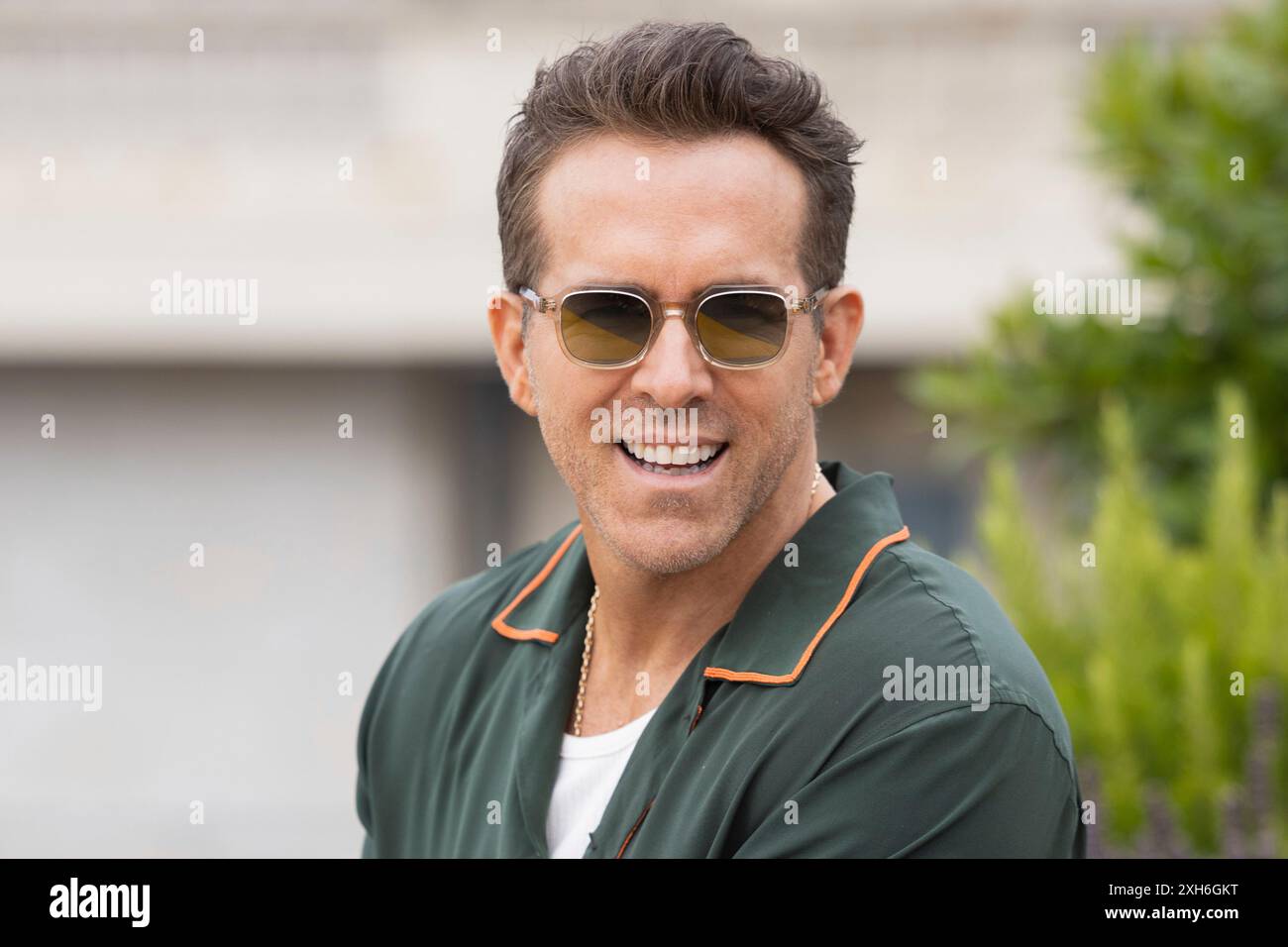 Ryan Reynolds poses for photographers at the photo call for the film ...