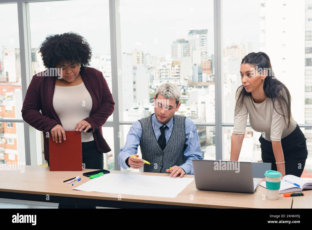 Two co workers busy paper hi-res stock photography and images - Alamy