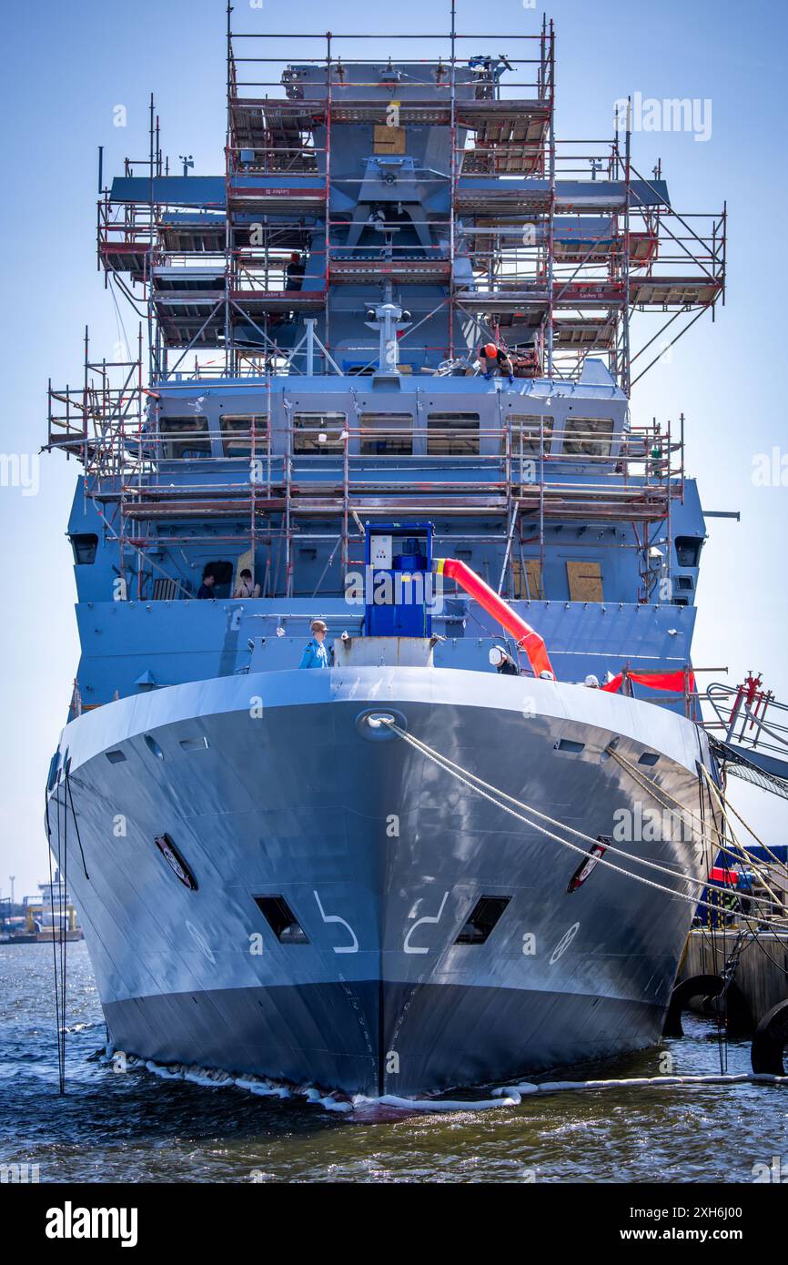 Warnowerft hi-res stock photography and images - Alamy