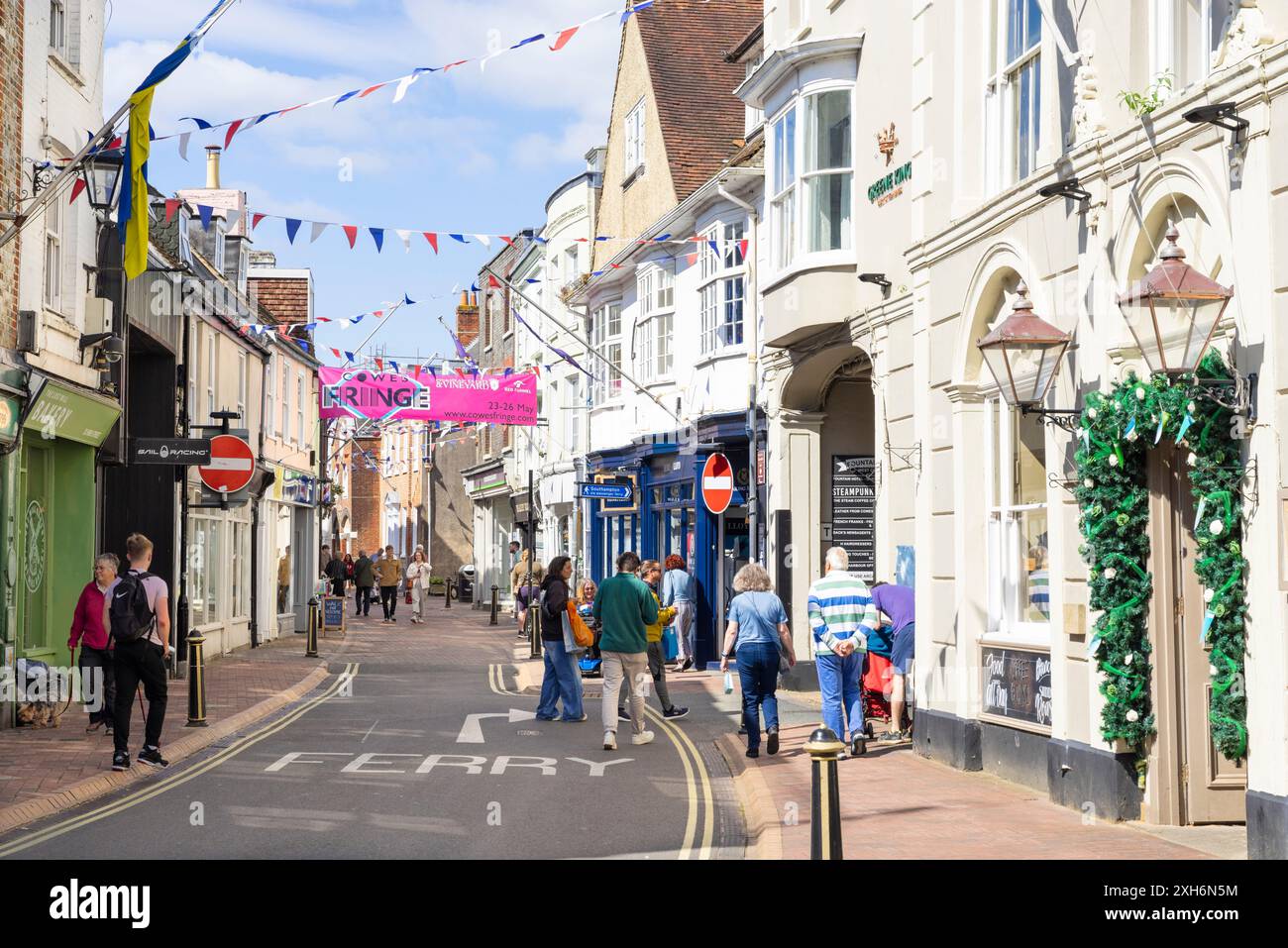 Isle of wight shopping hi-res stock photography and images - Alamy