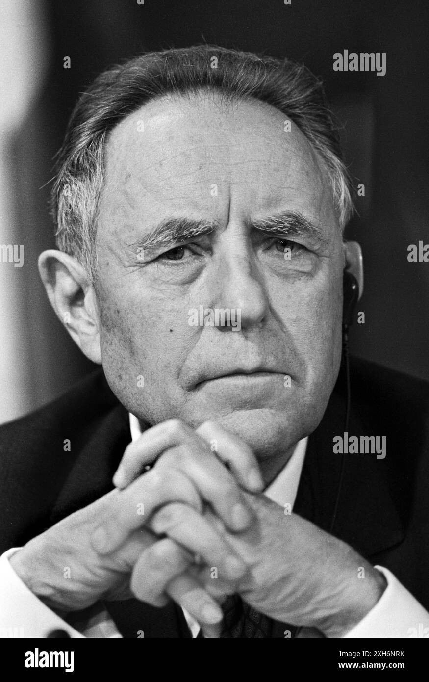 22 07 10 Black and White Stock Photos & Images - Alamy