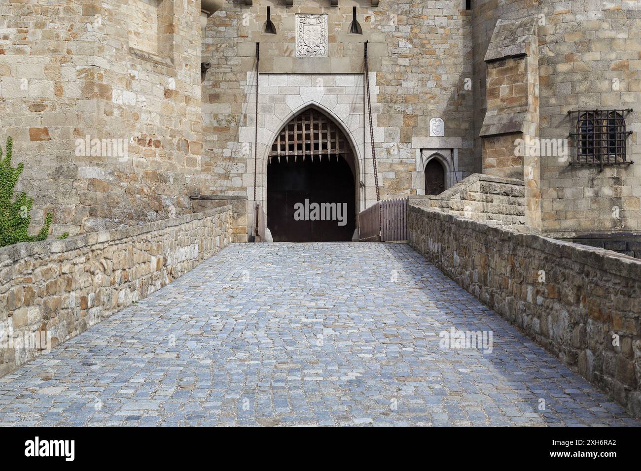 Kreuzenstein castle hi-res stock photography and images - Alamy