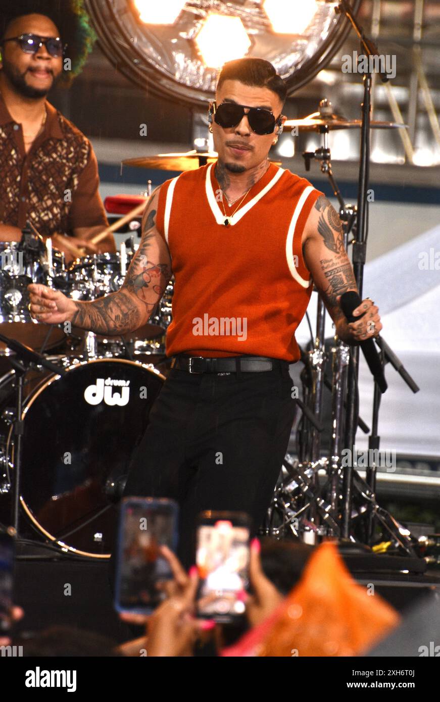 Rauw alejandro concert hi-res stock photography and images - Alamy