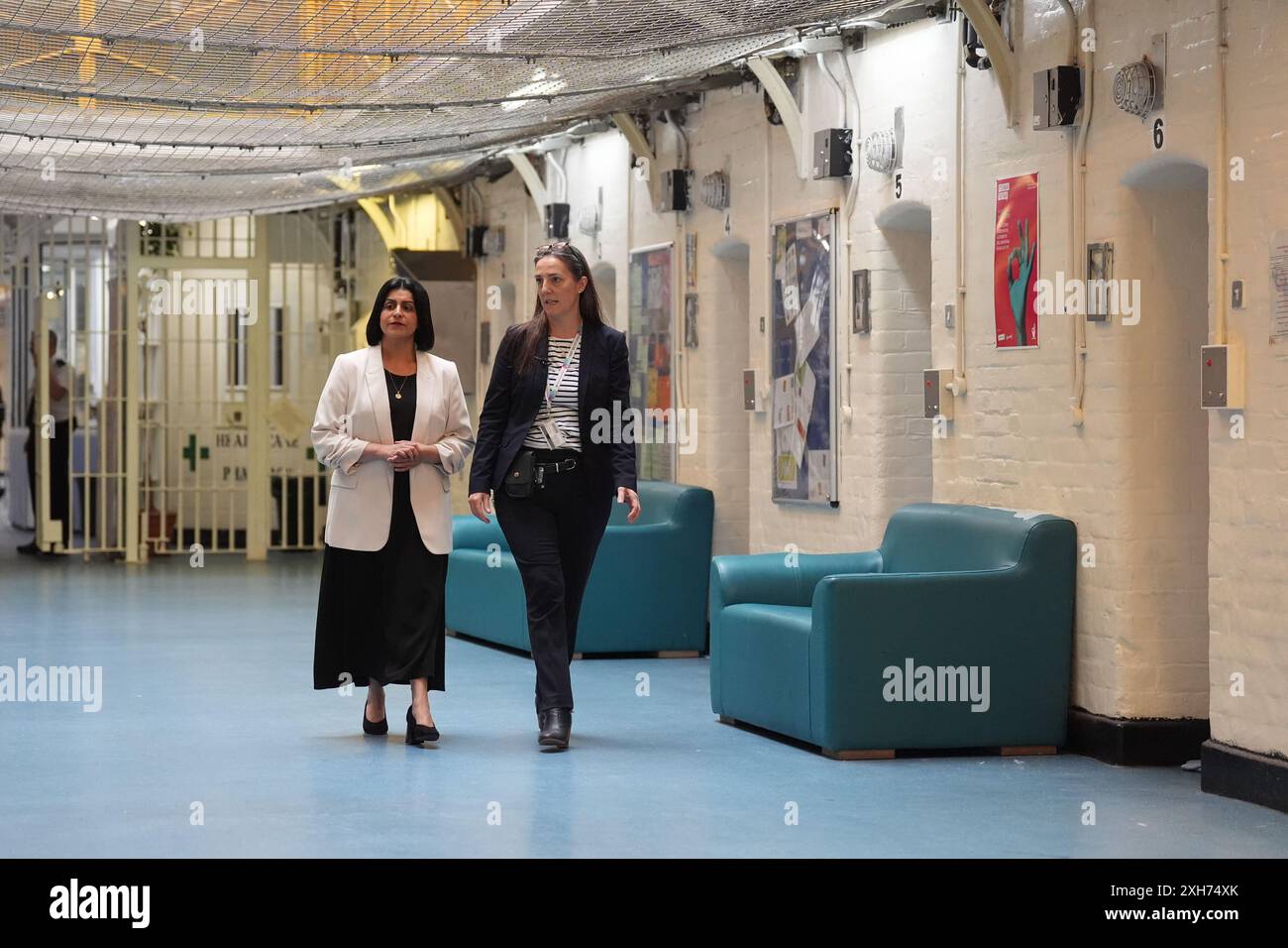 Emergants hi-res stock photography and images - Alamy