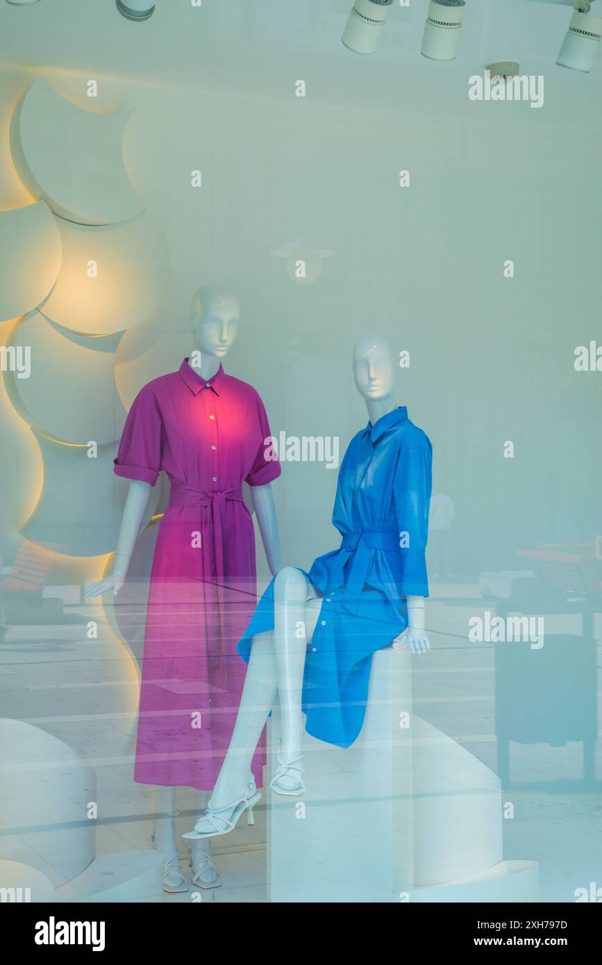 Ropa de moda maniquies hi-res stock photography and images - Alamy