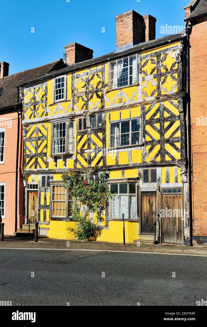 Medieval half timber houses britain uk hi-res stock photography and ...