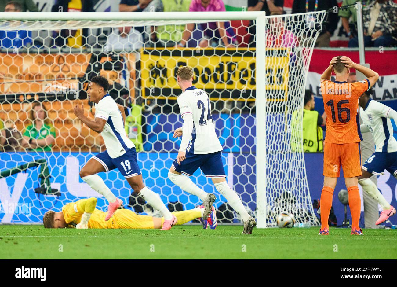 Ollie Watkins, England 19 celebrates his goal, happy, laugh ...