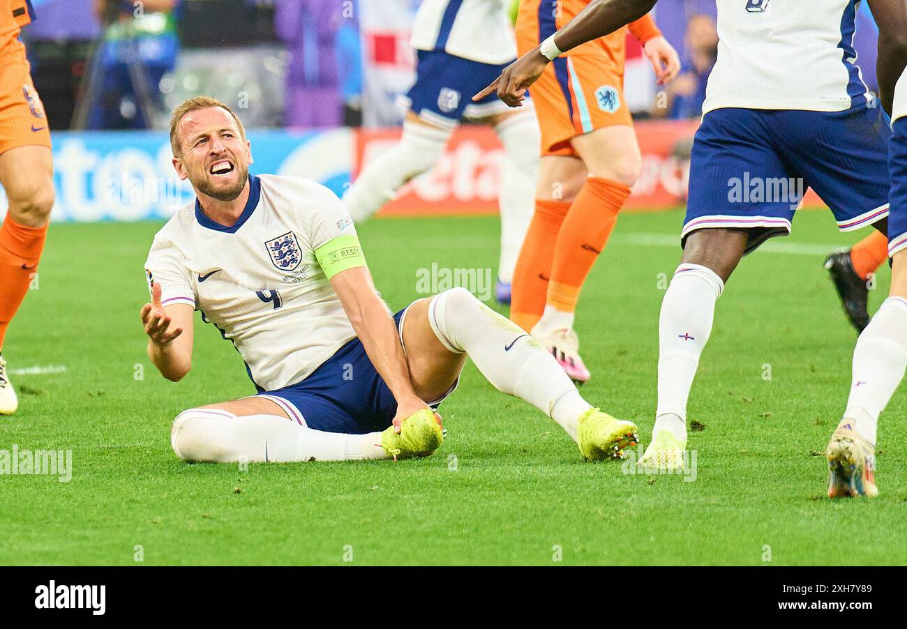 Harry KANE, England 9 after 11m foul in the semi final match ...