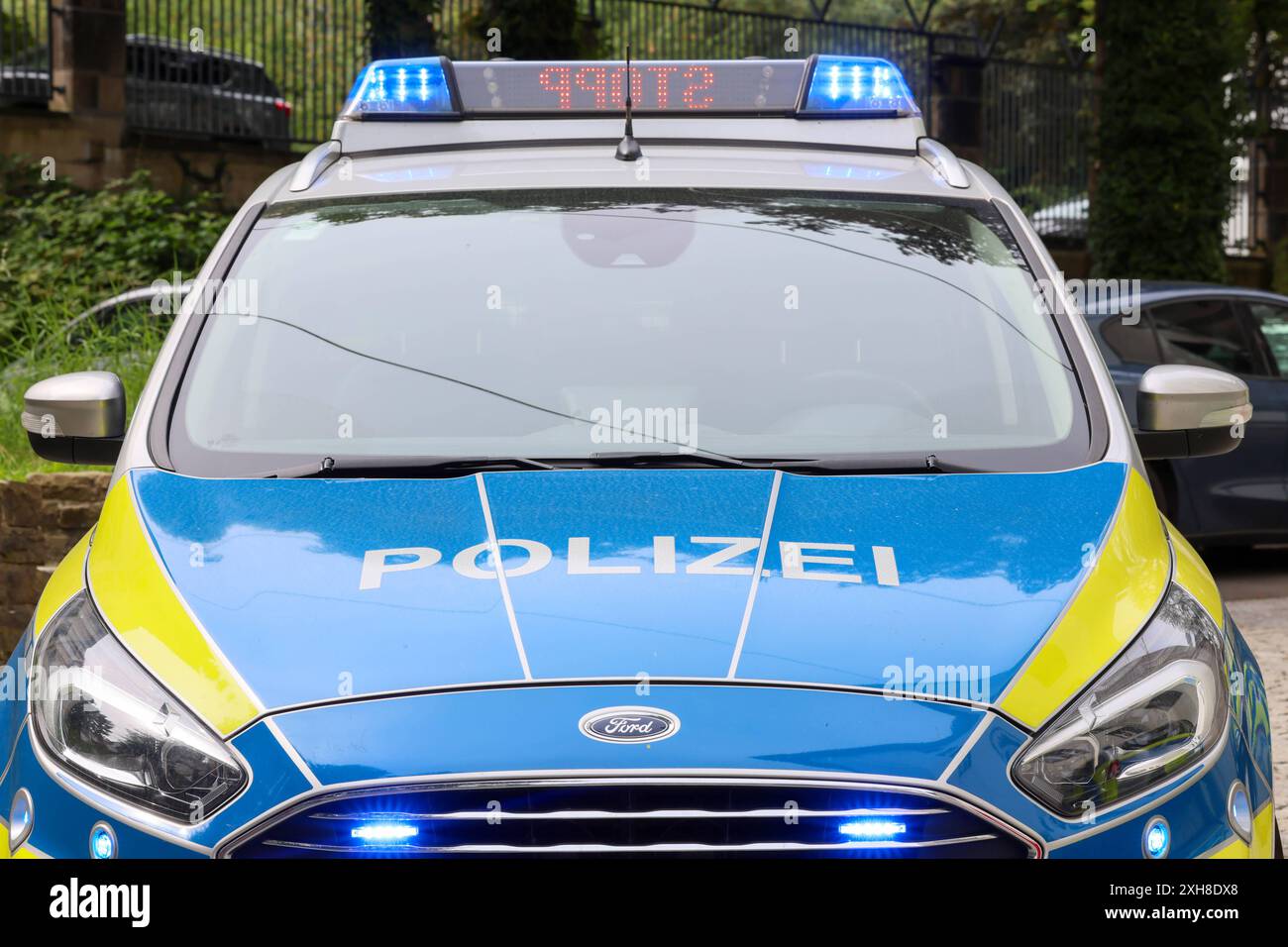 Symbolbild Streifenwagen - Themenbild POLIZEI Symbolbild Streifenwagen ...