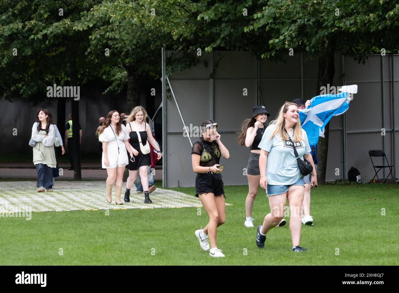 Gates Opening as first of the crowd enter the festival - TRNSMT 2024 ...