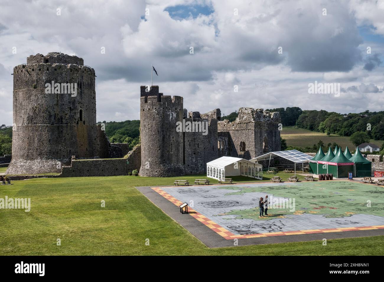 Pembroke castle cave hi-res stock photography and images - Alamy