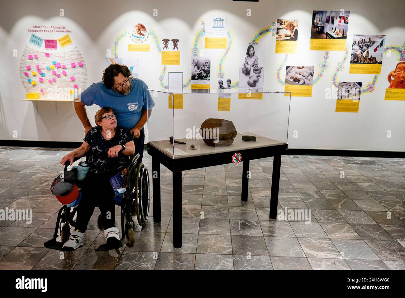 Timothy and Tracy Almy view pre-Columbian artifacts from Mexico in the ...