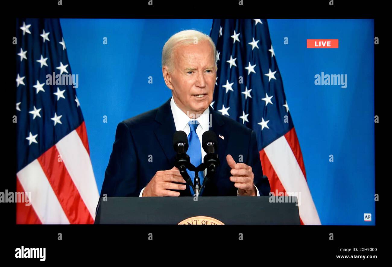 A computer screenshot of Associated Press live streaming of U.S ...