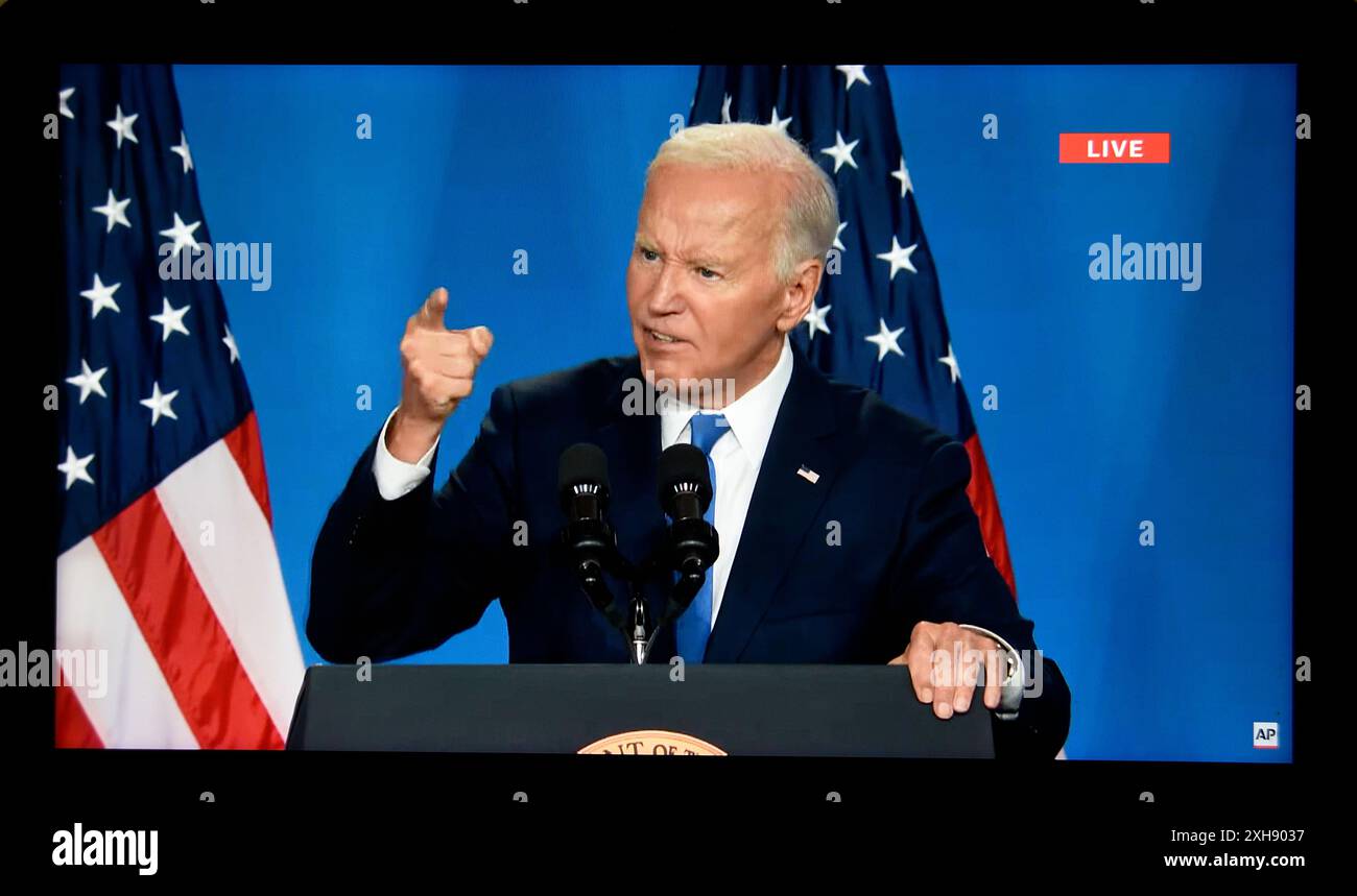 A computer screenshot of Associated Press live streaming of U.S ...