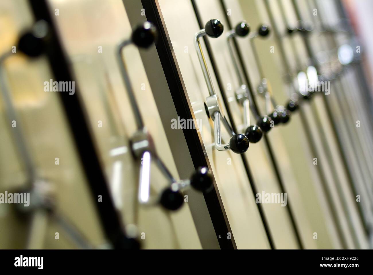 Filing cabinet confidential hi-res stock photography and images - Alamy