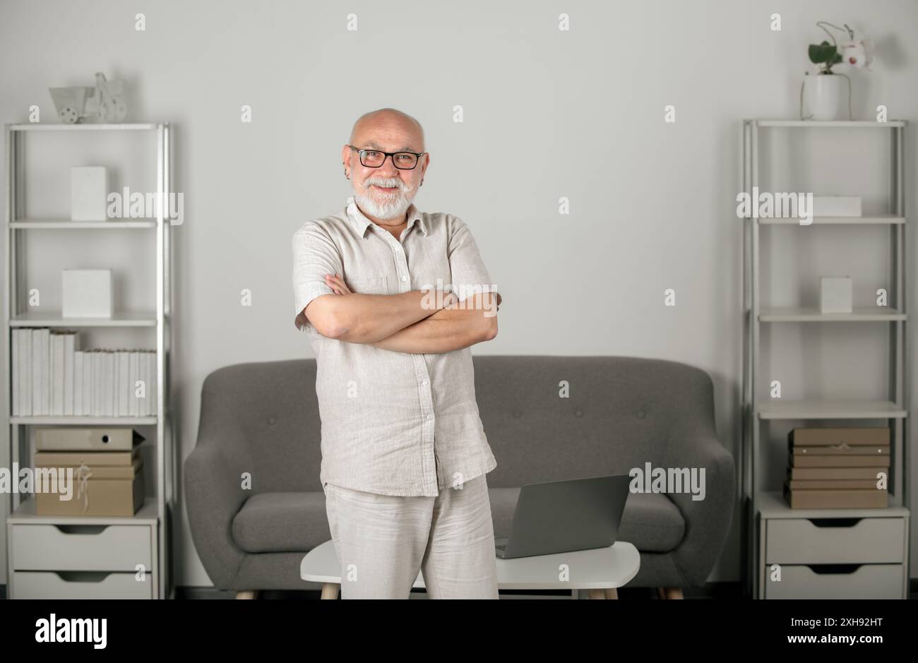 Senior businessman in the office, retirement concept. Business portrait ...