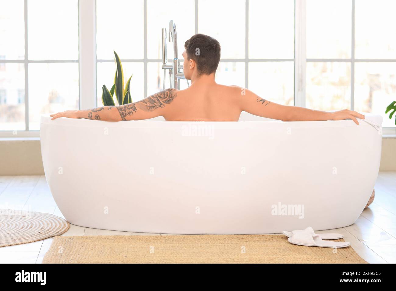 Man taking bath hi-res stock photography and images - Alamy