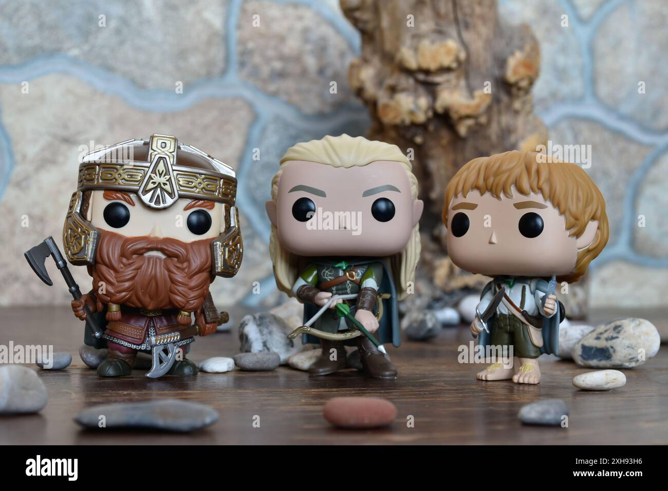 Funko Pop action figures of Gimli dwarf, elf Legolas and Sam hobbit ...