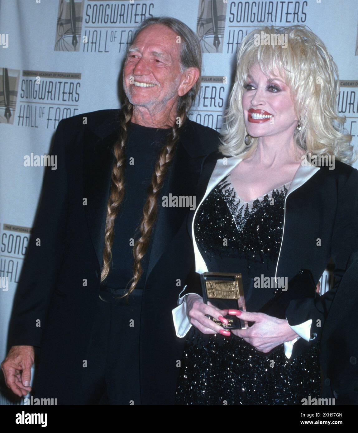 Willie Nelson, Dolly Parton, 2001. ph: John Barrett/PHOTOlink/Courtesy ...