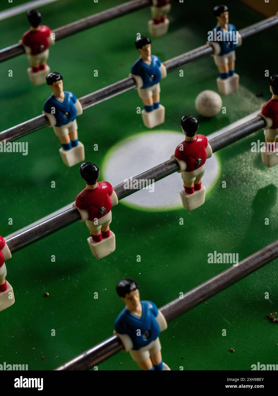 Miniature football figures hi-res stock photography and images - Alamy