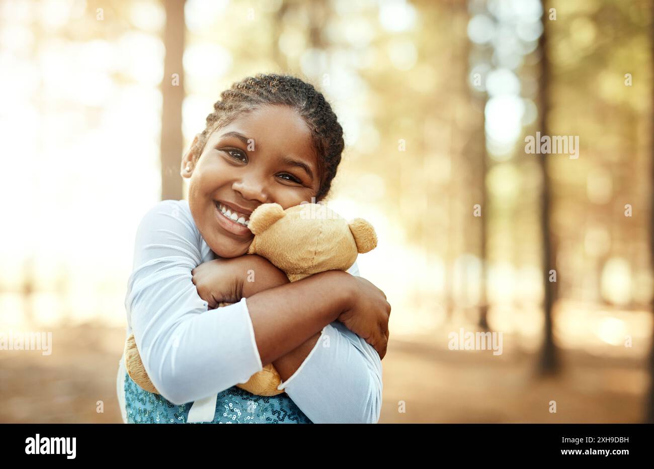 Tree hug therapy hi-res stock photography and images - Alamy