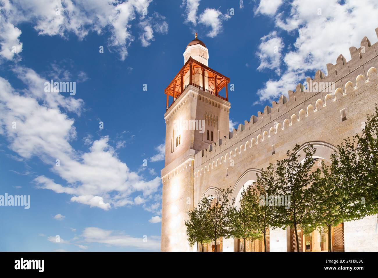 King Hussein Bin Talal mosque in Amman (at night), Jordan. Against the ...