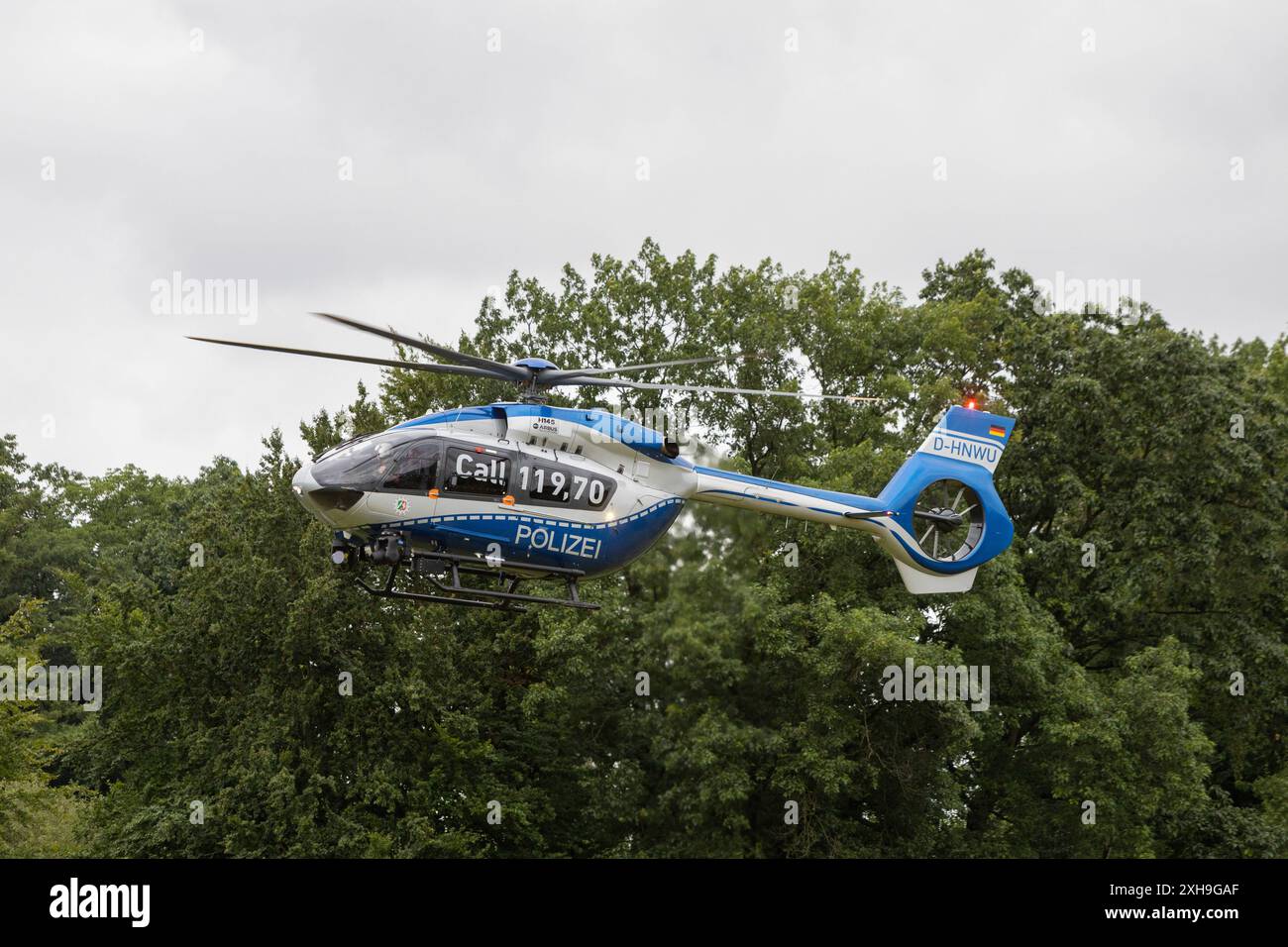Polizeihubschrauber im Einsatz *** Police helicopter in action Stock ...