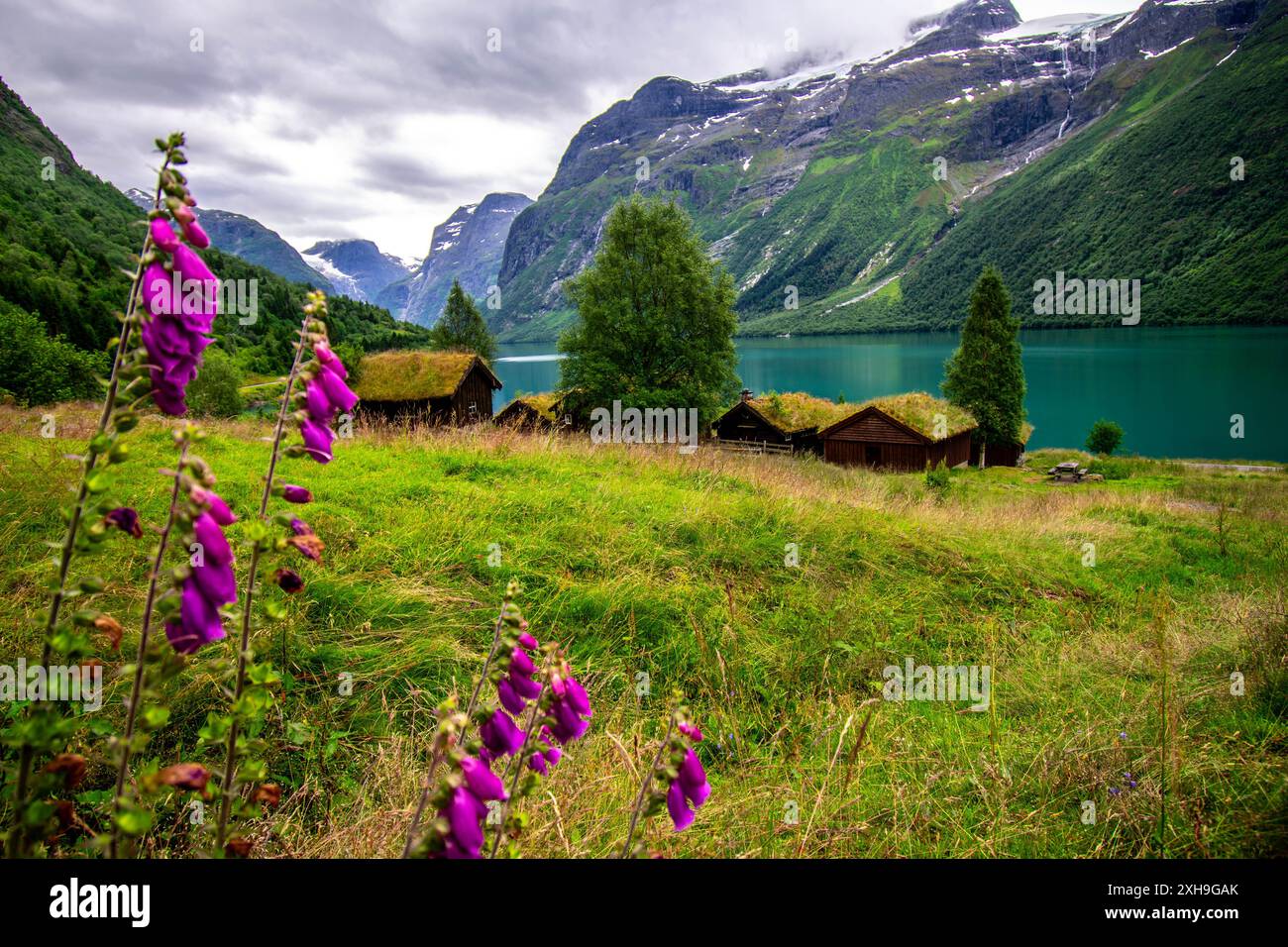 Lake lovatnet mountains loen hi-res stock photography and images - Alamy