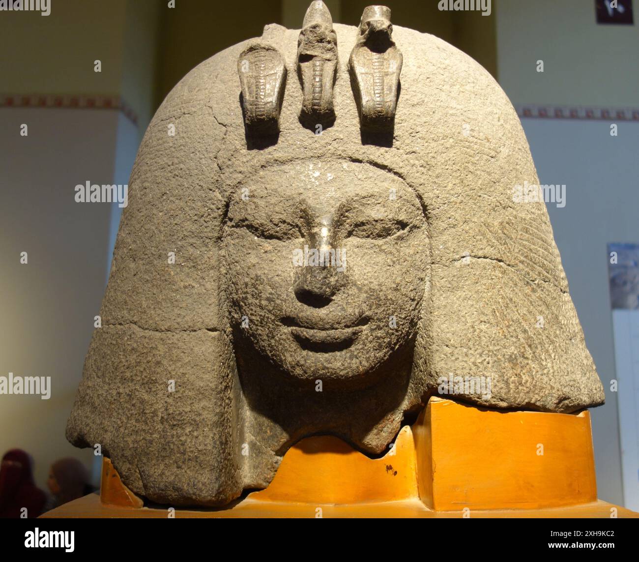Queen tiye hi-res stock photography and images - Alamy