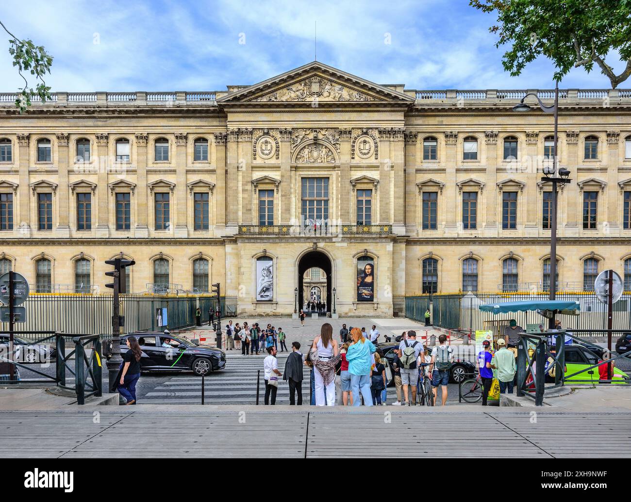 View fof the Louvre Museum from the Pont des Arts footbridge, Paris ...
