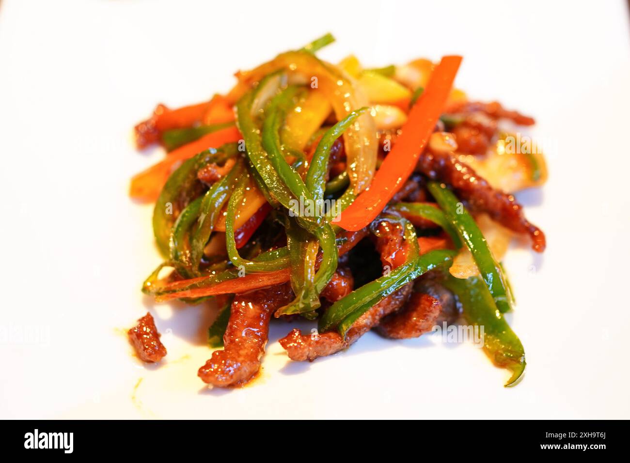 Stir-Fried Shredded Beef with Green Pepper Stock Photo - Alamy