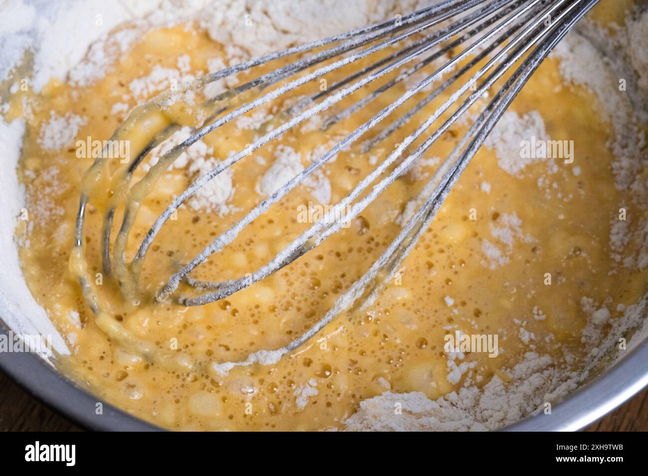 Whipping mixer batter cakes hi-res stock photography and images - Alamy