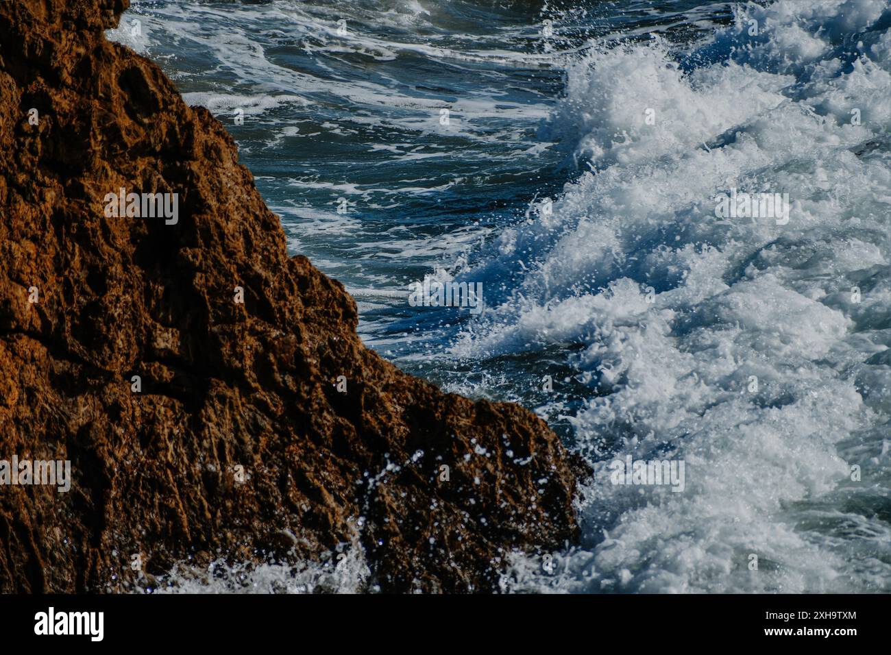 Textured coast hi-res stock photography and images - Alamy