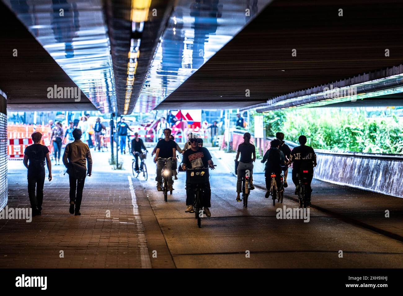Gehweg und Radweg, Smakkelaarskade, Fahrradautobahn, Unterführung am ...
