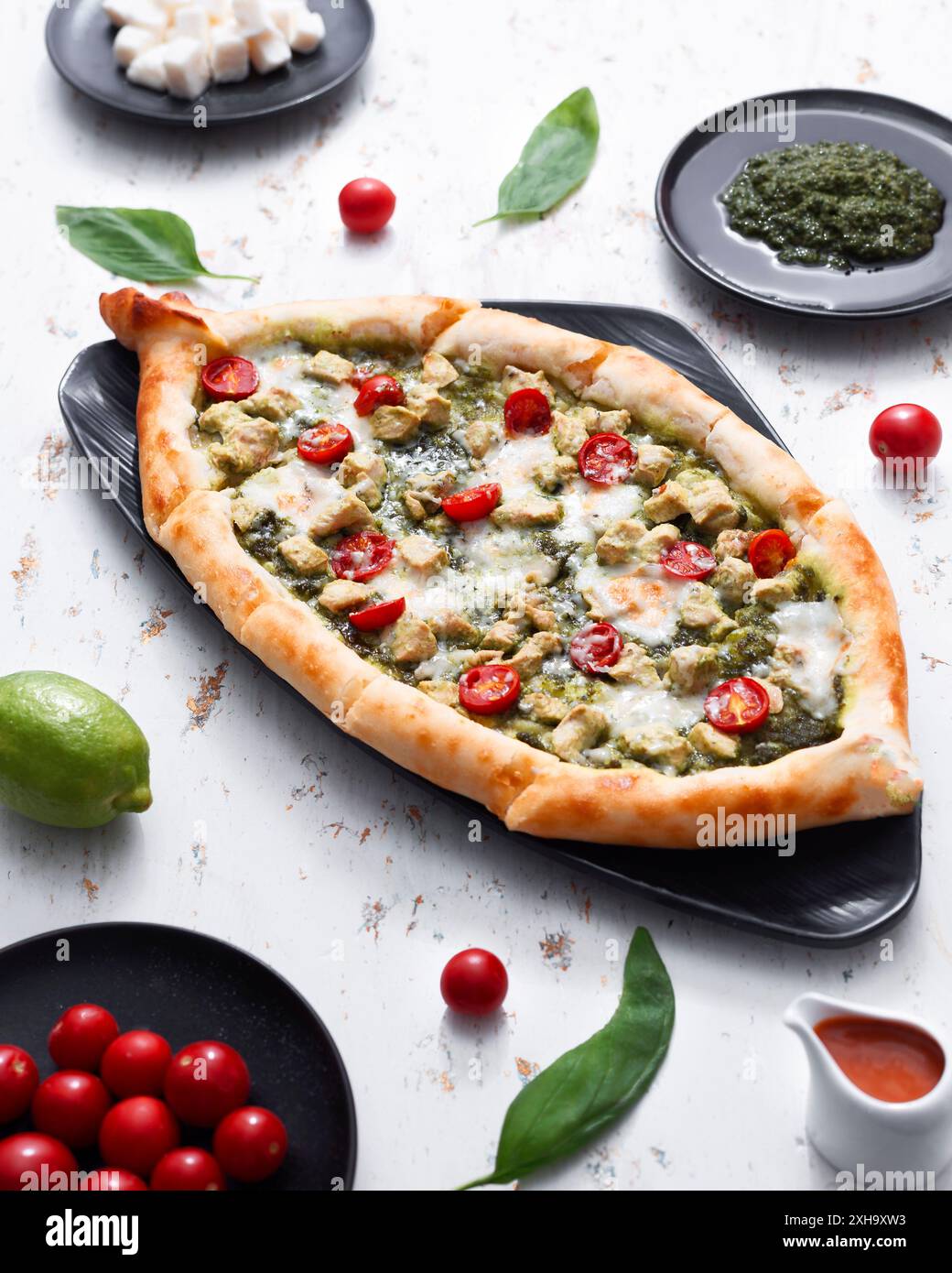 Pesto lovers hi-res stock photography and images - Alamy