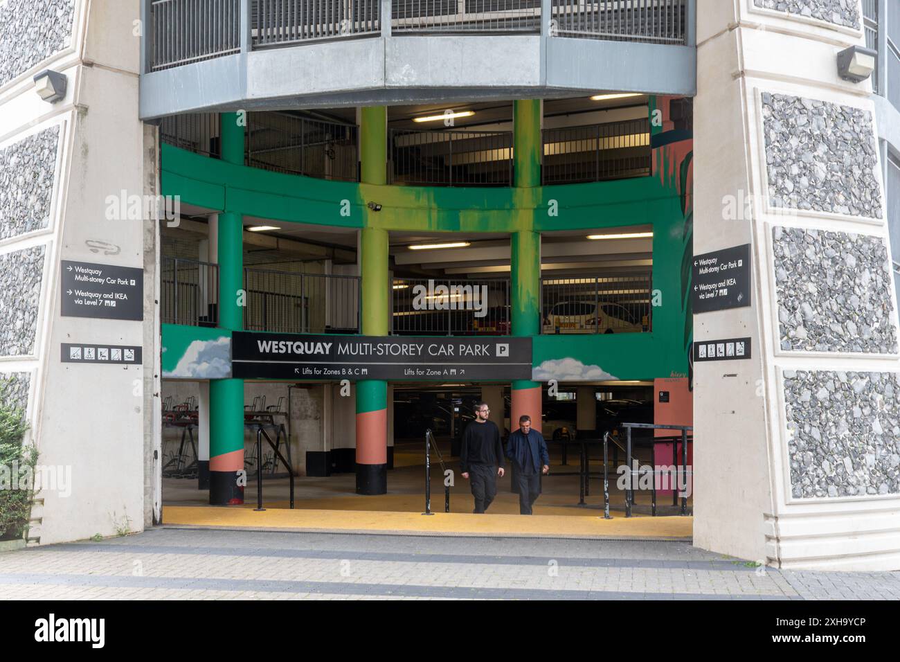 Westquay Multi-storey Car Park entrance, parking lot for Westquay ...