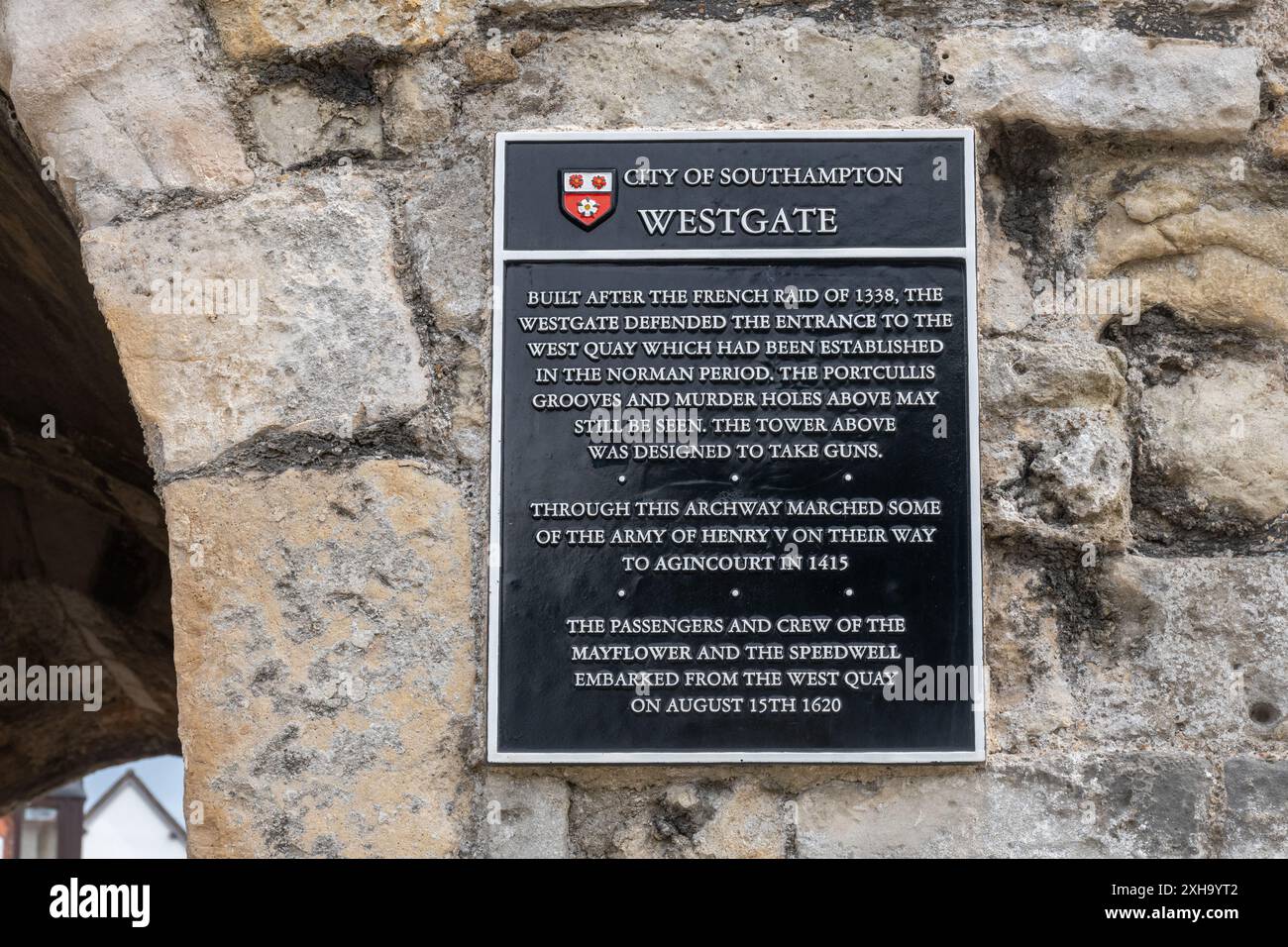 Southampton city has an old city wall hi-res stock photography and ...