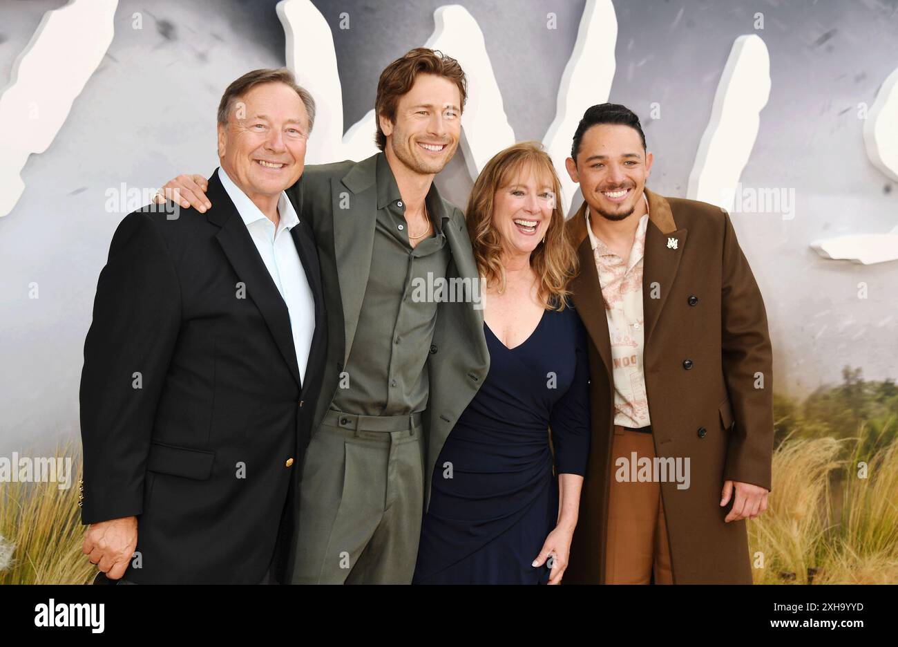 LOS ANGELES, CALIFORNIA - JULY 11: (L-R) Glen Powell Sr., Glen Powell ...