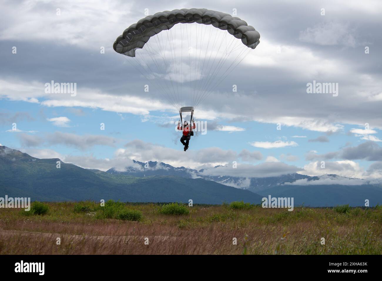An Alaska Air National Guard pararescueman from the 212th Rescue ...